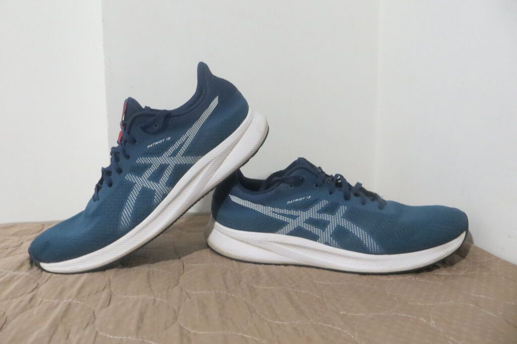 ASICS BR 50,5 32CM unutrasnje gaziste stopala, bez mana greske, mozda