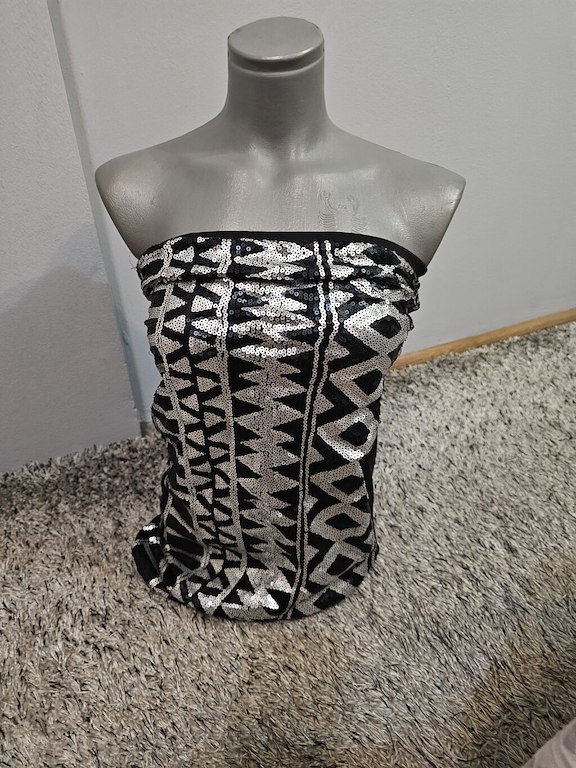 Sjajna strapless/“bandeau” mini haljina sa šljokicama S, M vel -