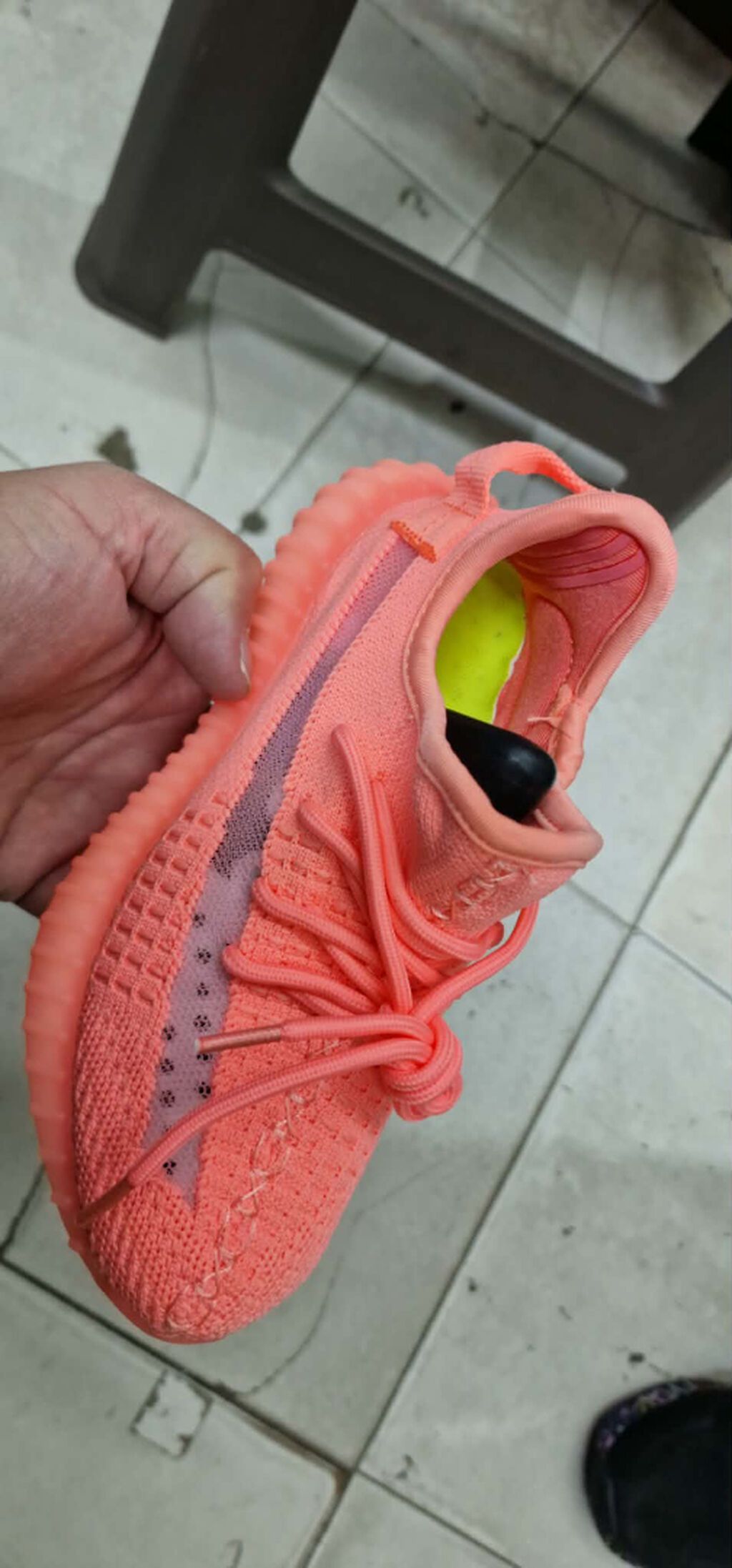 Dečije yeezy patike od 31 do 36 za samo 3500 din pb