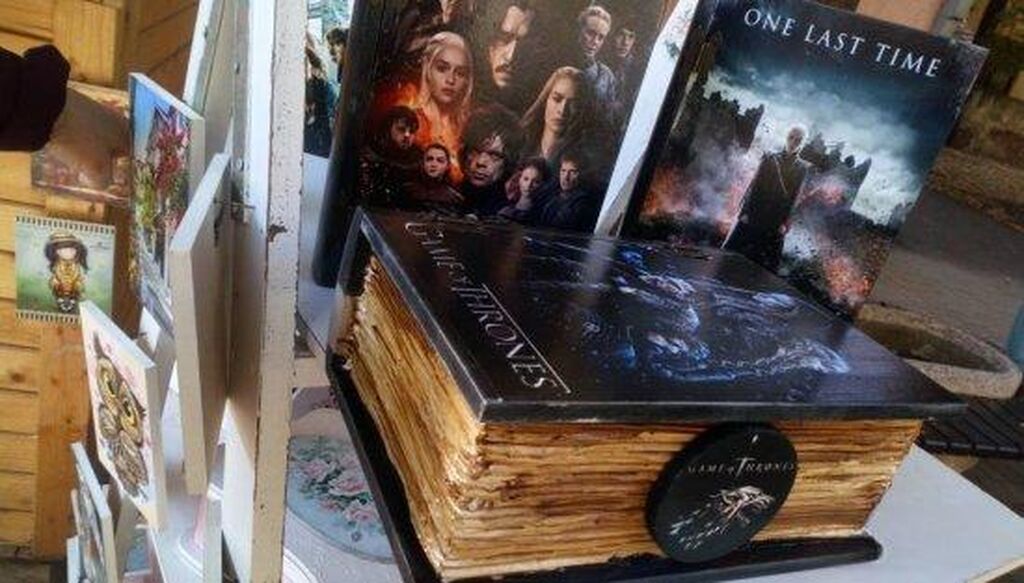 GAME OF THRONES DRVENA KUTIJA-KNJIGA ZA NAKIT NOVO AKCIJA | Cene