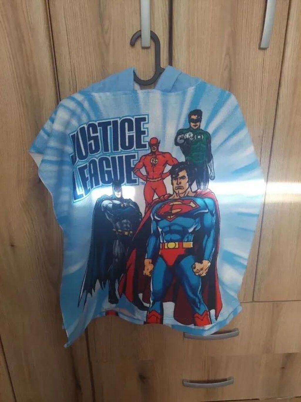 JUSTICE LEAGUE PESKIR ZA DECU NOVO PELERINA ZA KUPANJE AKCIJ | Cene