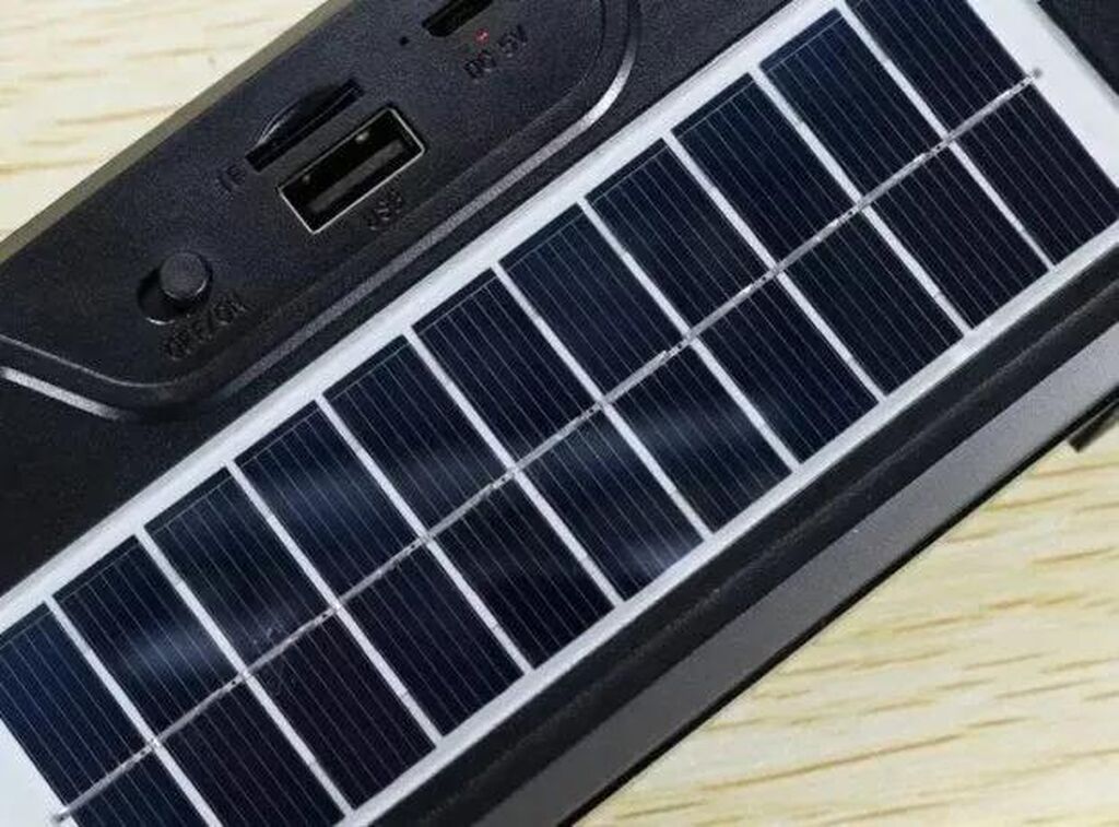 SOLARNI BLUTUT ZVUCNIK NOV RADIO WIRELESS BLUETOOTH AKCIJA | Cene