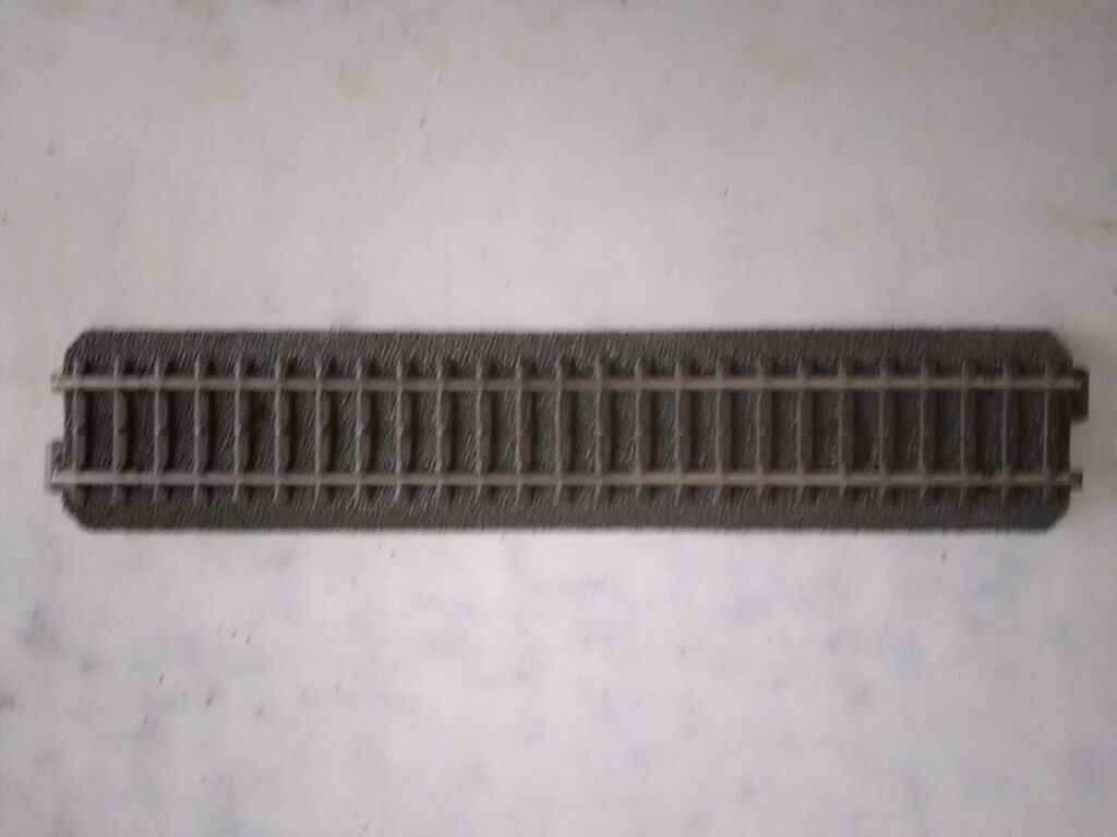 Merklin sina 19 cm.prava za DC napajanje,ispravna,samo 1 kom