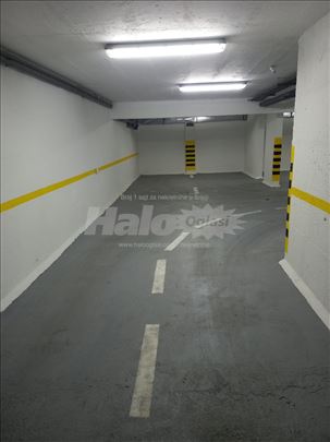 Garažna mesta za motore i automobile