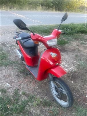Prodajem skuter Piaggio