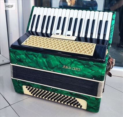 Harmonika 80 basa sa koferom 0616523834