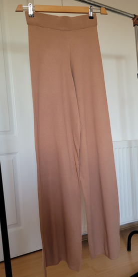 Italijanske pantalone koncane Kontato-nove