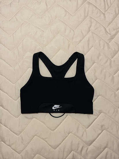 Nike top