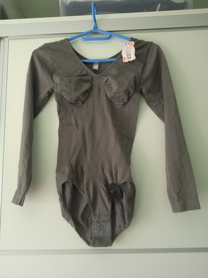 MZX body siut free size ETIKETA