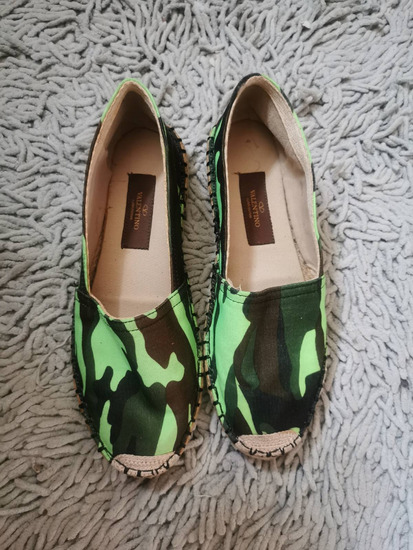 VALENTINO GARAVANI MOKASINE KAO NOVE 36