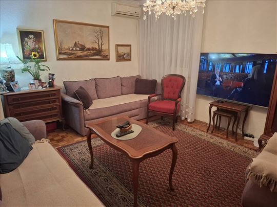 Prodajemo dvosoban stan, Gornji Grad, 61m²