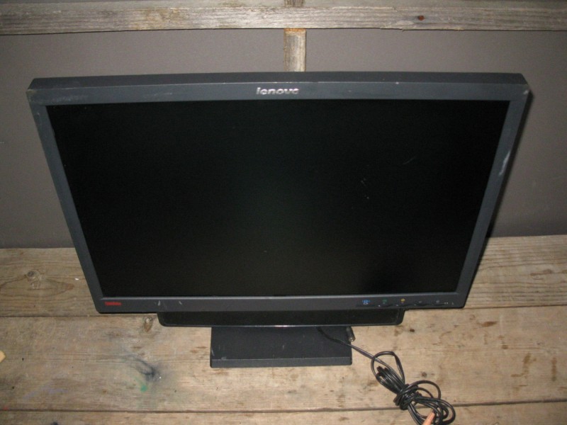 LENOVO ThinkVision L2250 monitor sa zvucnikom