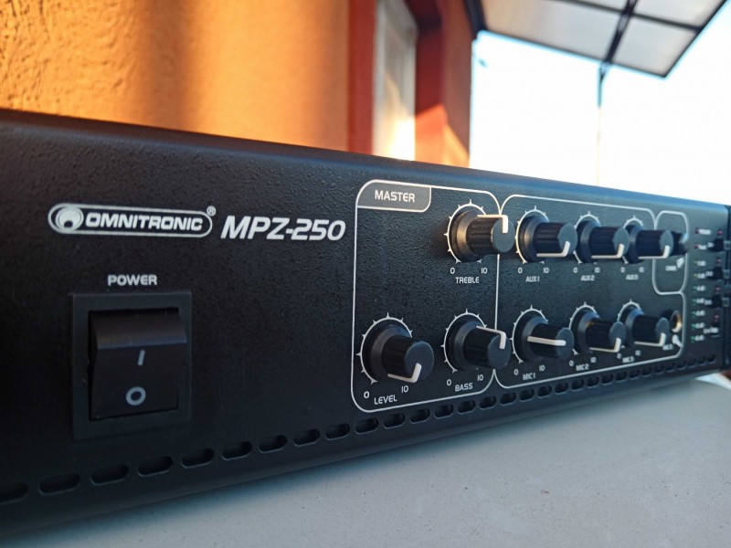 Omnitronic MPZ-250 (snagas-mikseta)