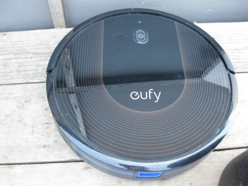 EUFI RoboVac 30C T2118 robot usisivac-citaj opis