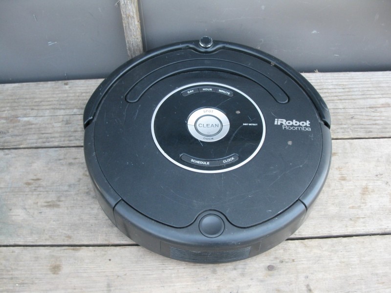 iROBOT ROOMBA 581 robot usisivac-citaj opis