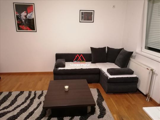 Bulevar Oslobođenja - 28m2 - garsonjera