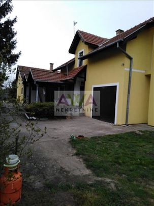 Kuća sa velikim placem 5110 m² – Sombor, Gornja Va