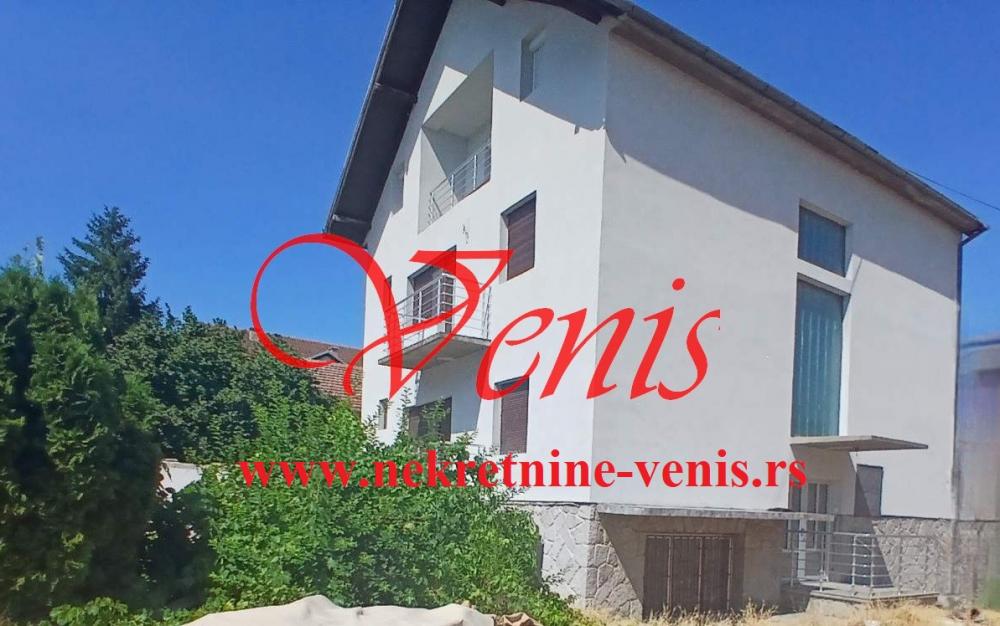 KUĆA – KLISA 224 m2 - 280000 Evra useljiva ID#2754
280.000 €