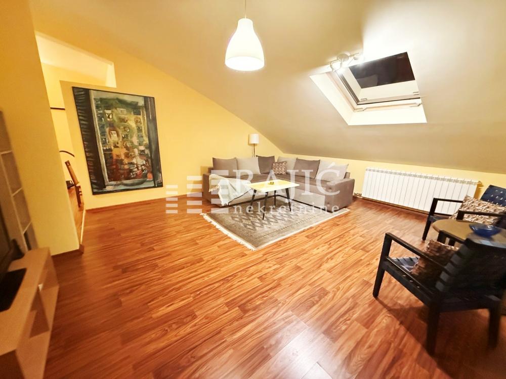 Centar,Vukov spomenik,Zahumska,85m2,3.0 #4512
950 €