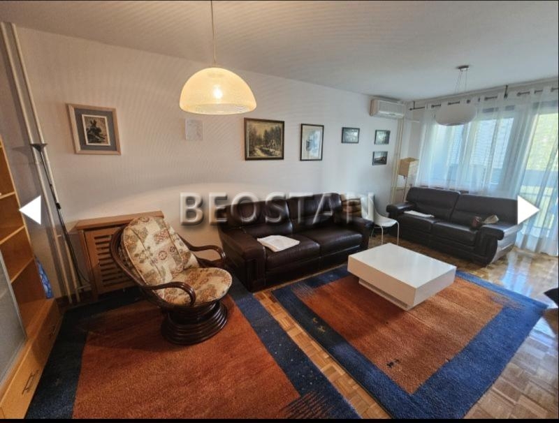 Novi Beograd - Blok 63 #67174
600 €