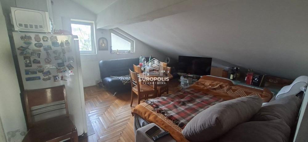 Crveno Barjače, Bele vode, Čukarica ID#9397
133.000 €