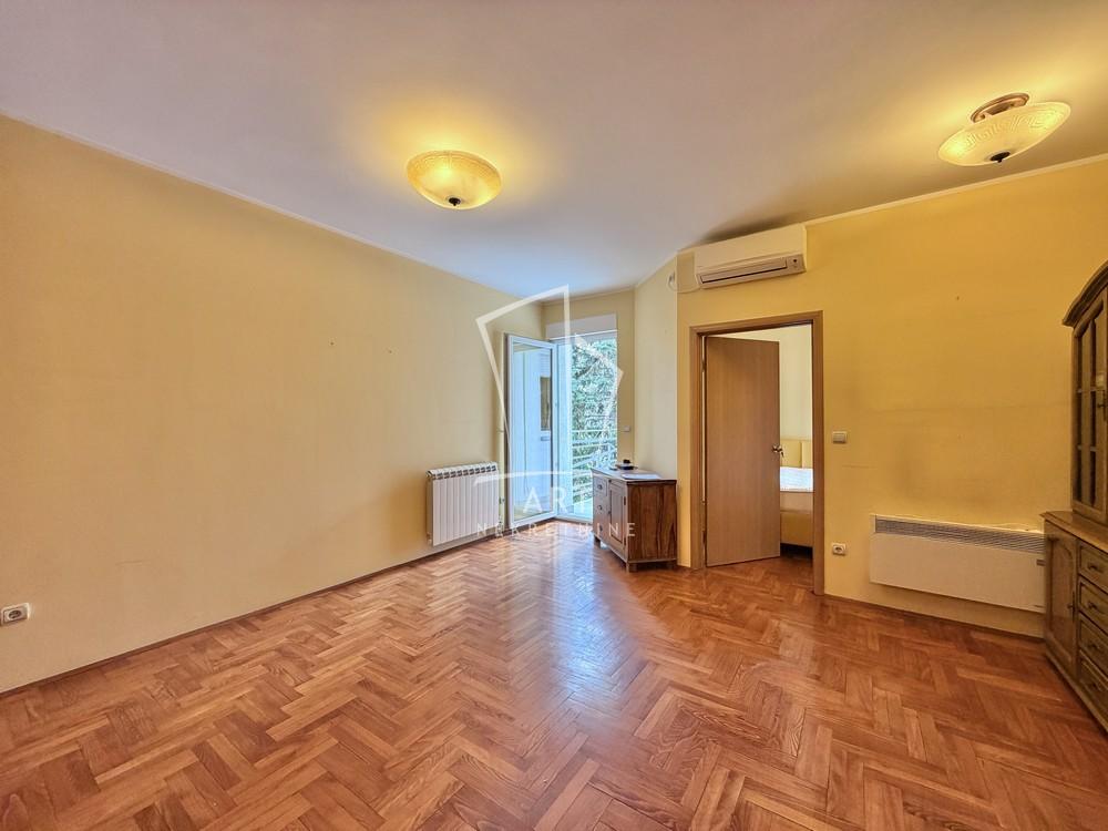 Hram Svetog Save, Šumatovačka, 46m2 ID#14864
270.000 €