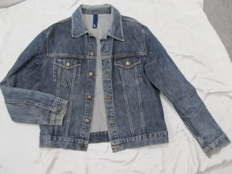 H & M teksas jakna vel. L