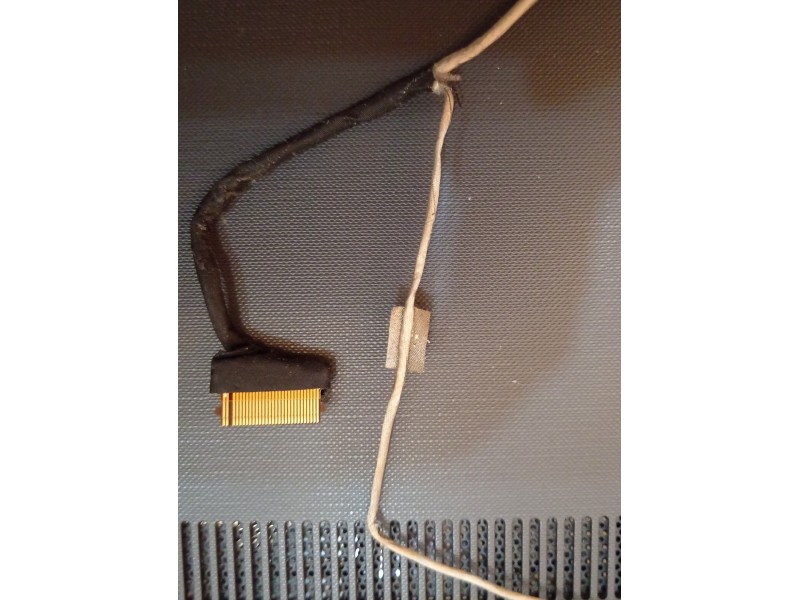Flet kabl ekrana za laptop Lenovo v15-iil model 82C5.