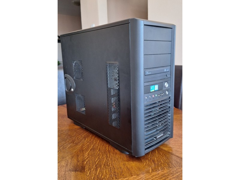 Odličan Jeftin Gaming PC i5-7400 RX 580 8GB 16GB RAM