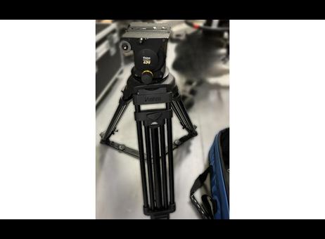 Ostala oprema za emitovanje, film i audio Vinten Vision 250 2-Stage Aluminium Tripod System with Ground Spreader