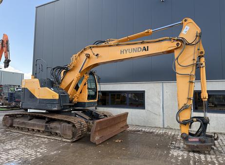 Bager Hyundai Robex 235LCR-9A
