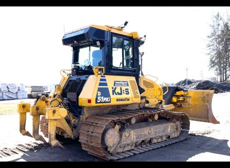 Komatsu D51Pxi-24 buldožer