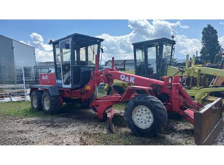 Motorni greder O & K F106A