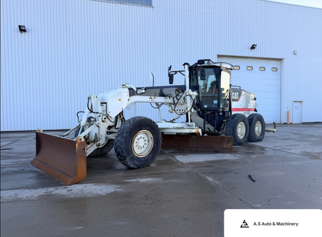 Motorni greder Caterpillar 120M