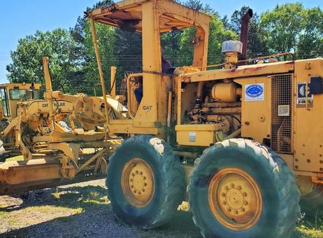 Motorni greder CAT 12G