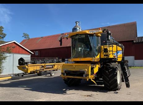 Nju Holland CX8060 poljoprivredna mašina