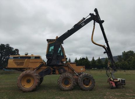 ŠUMSKI MALČER CATERPILLAR 580