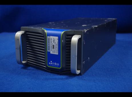 Radiofrekventni generator MKS EDGE 1560A