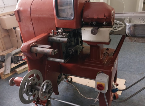 Jednostavan/dvostruki omot Forgrove 22b universal twist wrapping machine 22b universal twist wrapping machine