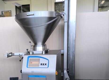 REX RVF540 вакуумски пуњач са дизачем