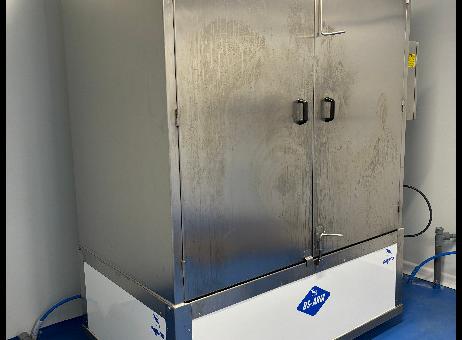Ormar za brzo odmrzavanje/odleđivanje sa tušem - Kapacitet: 18 sanduka 40×60