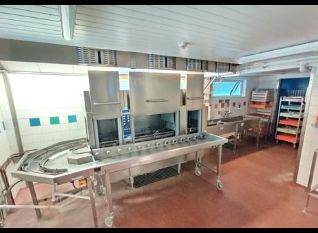 Tunelska mašina za pranje sudova Electrolux WTM180ERA