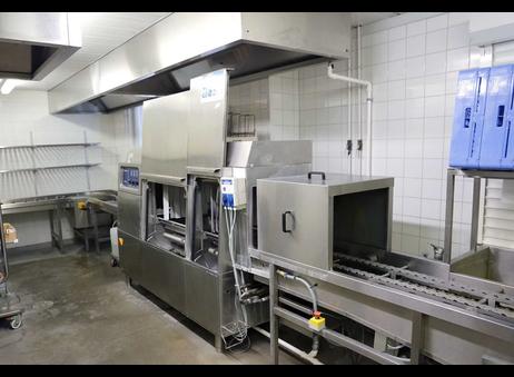 Tunelska mašina za pranje sudova Electrolux WT 150 ER