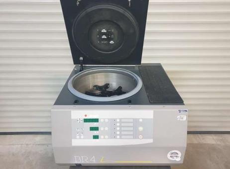 Laboratorijska centrifuga JOUAN BR 4