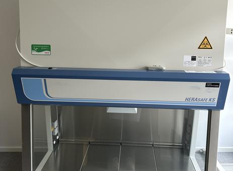 Laboratorijska oprema Herasafe KS 12