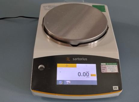 SARTORIUS QUINTIX 1102 1CFR 1100g / 0.01g Precizna vaga