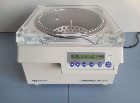 Centrifugalni koncentrator Eppendorf plus 5305