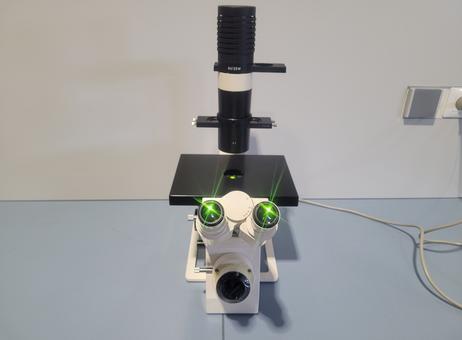 Invertovani prolazni svetlosni mikroskop ZEISS TELAVAL 31