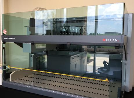 PCR sistem Tecan Freedom Evo-2 100