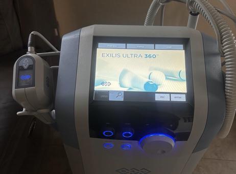 BTL Exilis Ultra 360 uređaj odobren od strane FDA koji efikasno kombinuje radiofrekvencijsku (RF) i ultrazvučnu tehnologiju